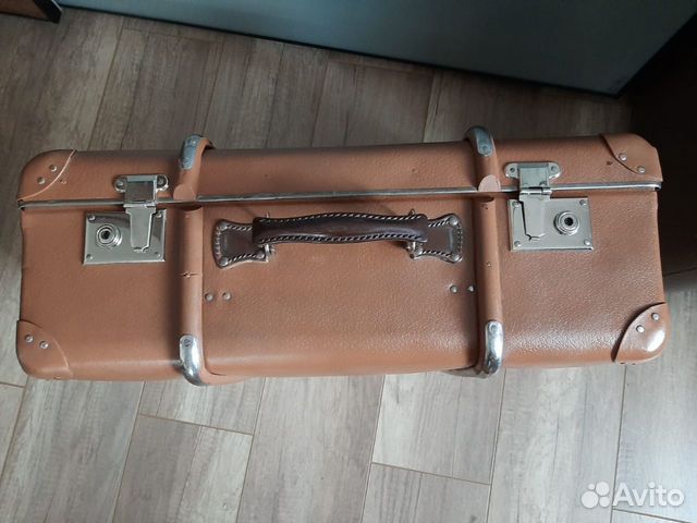 Старинный немецкий чемодан купить в Омске | Хобби и отдых | Авито