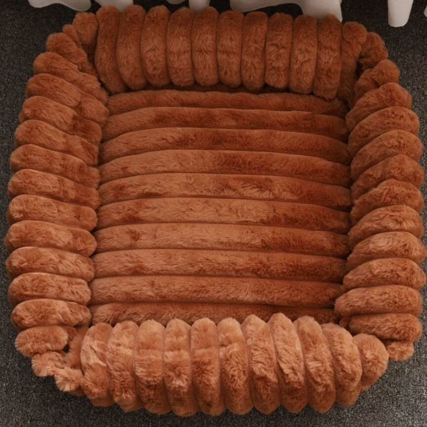 Лежанка для кошек и собак