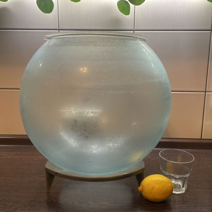 Аквариум круглый с подставкой