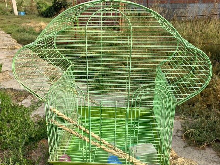 Большая клетка для птиц