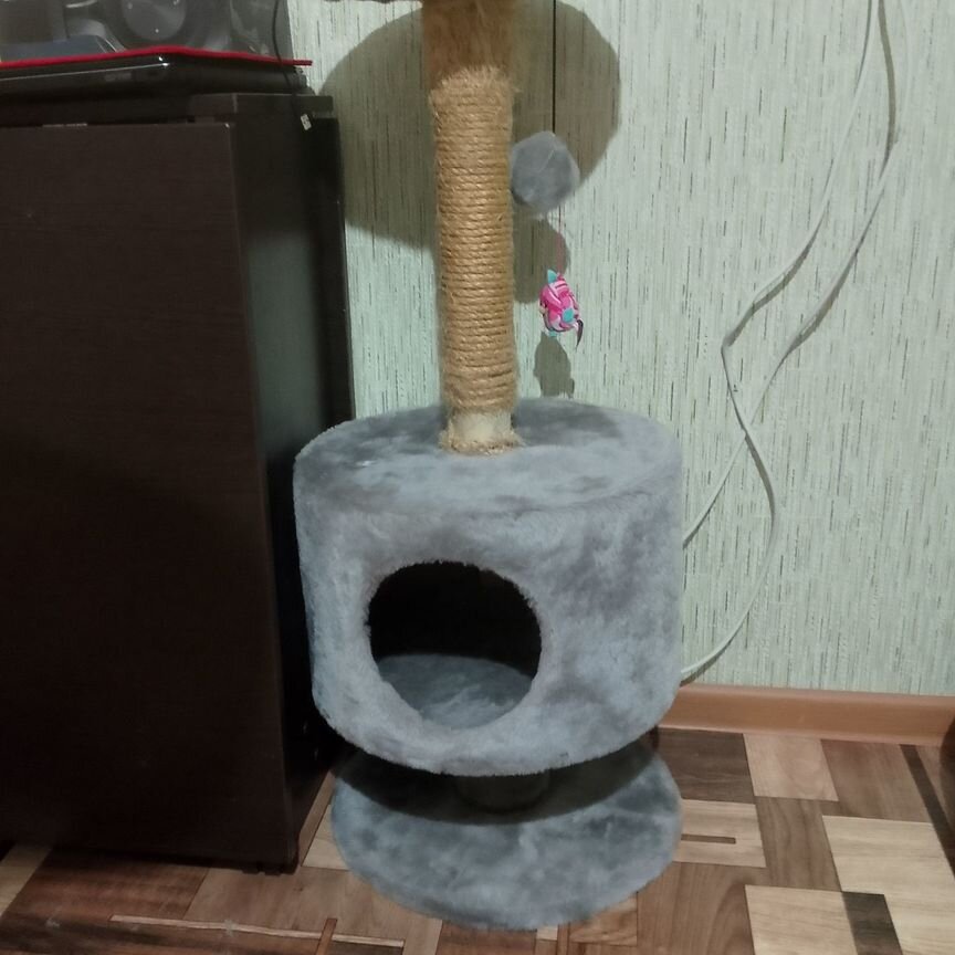 Домик для кошки с когтеточкой