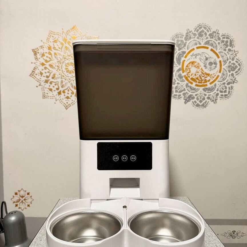Кормушка для животных