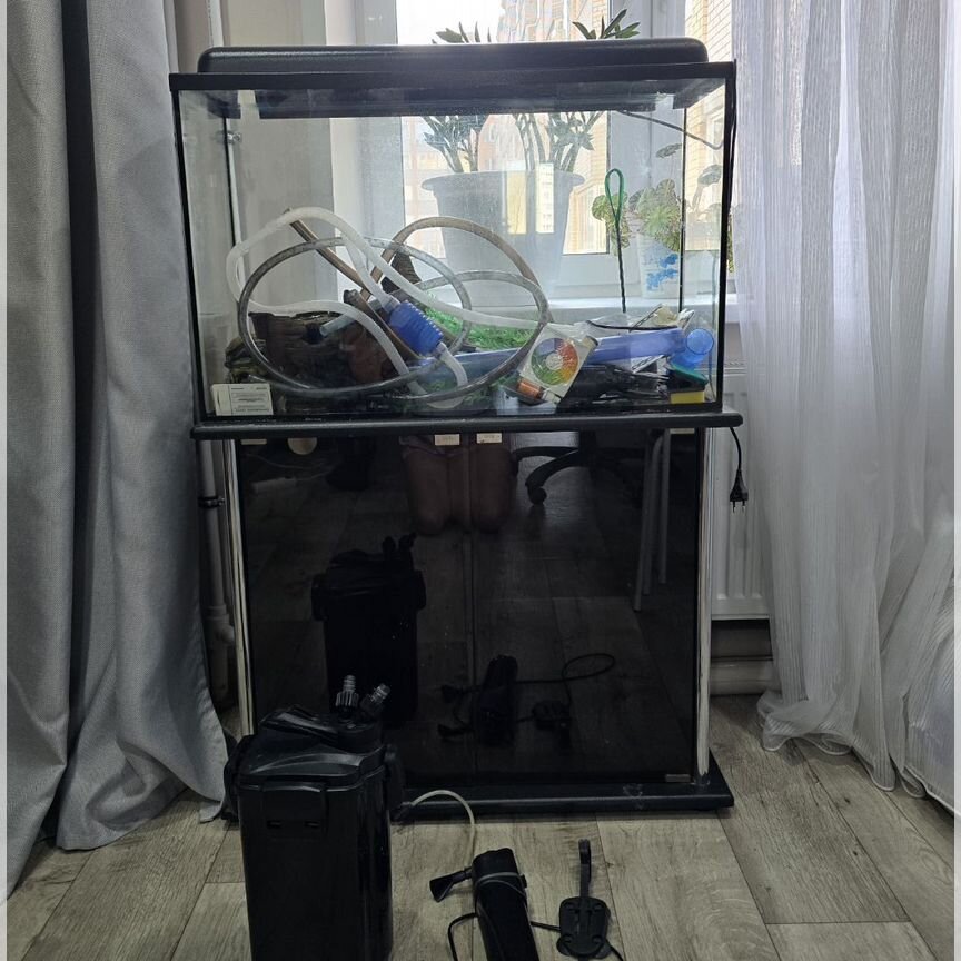 Аквариум с тумбой 100л