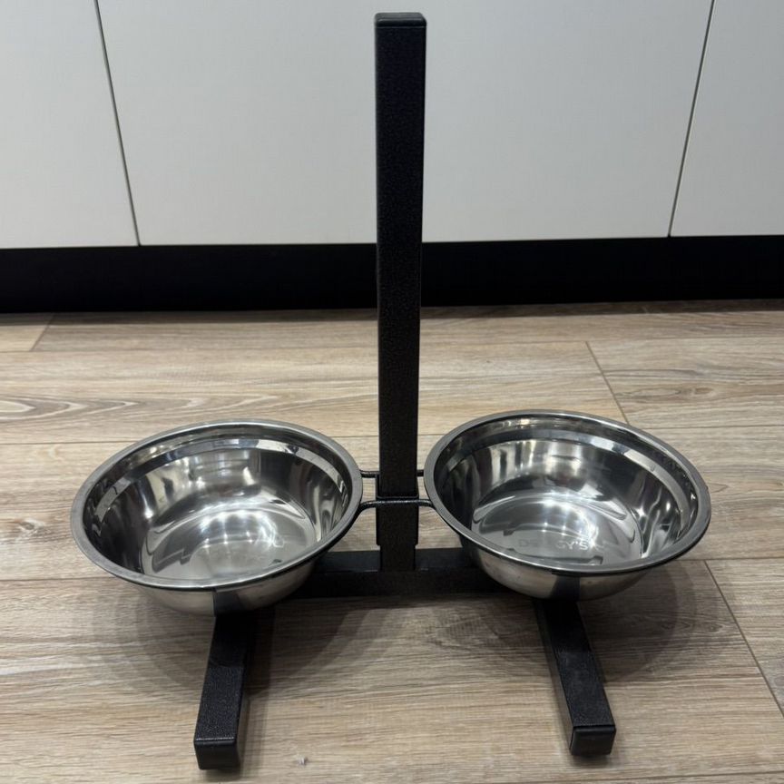 Миски на подставке для собак