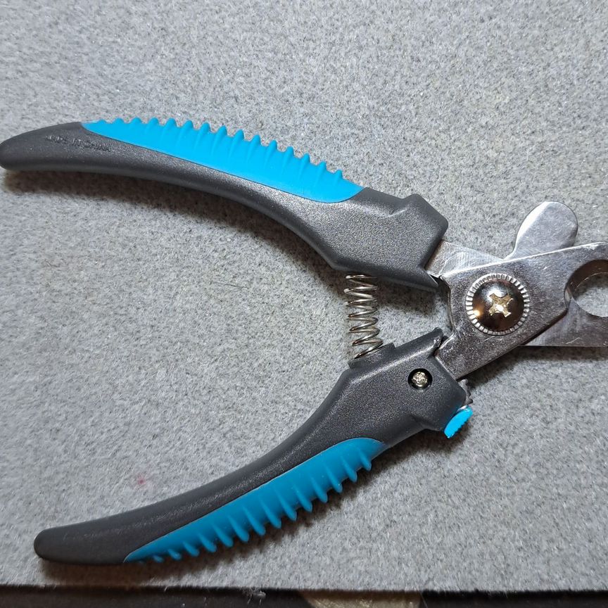 Когтерезка для собак