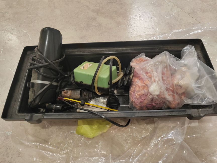 Остатки от аквариума