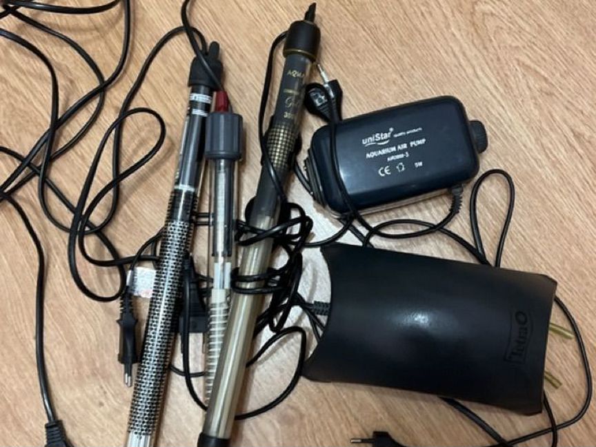 Компрессор и обогреватели для аквариума