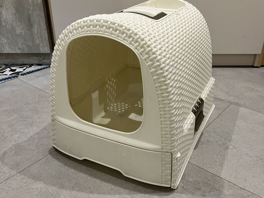 Закрытый лоток домик для кошек Curver PetLife