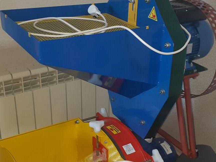 Дробилка кормов молотковая шик-600