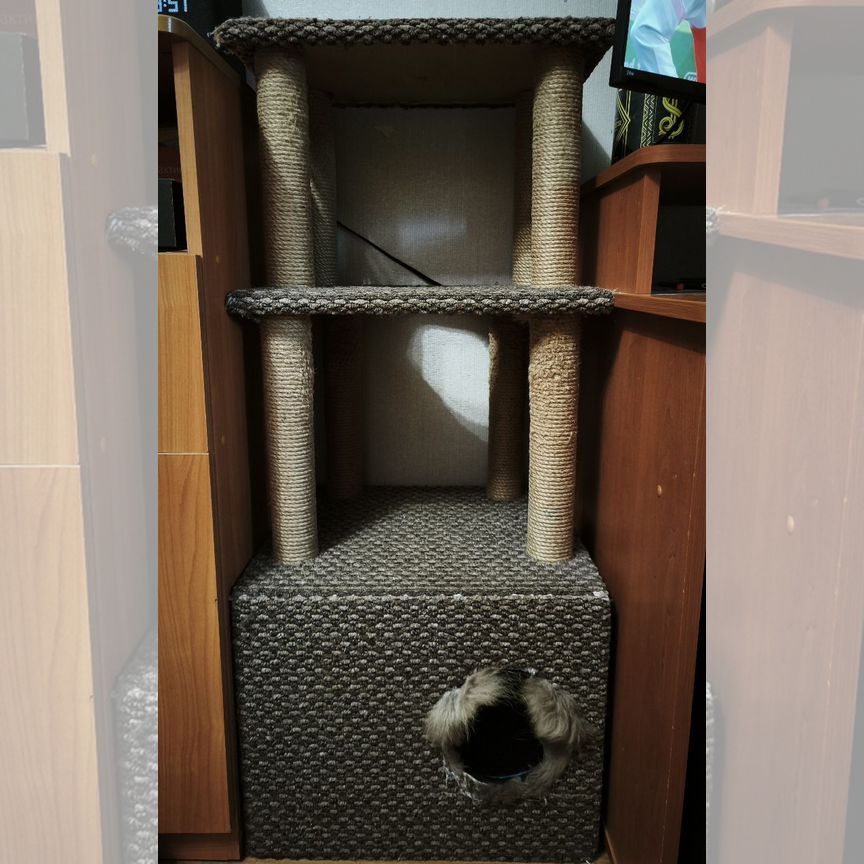 Домик для кошки (кота) с когтеточками