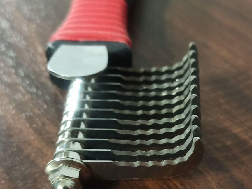 Колтунорез боковой