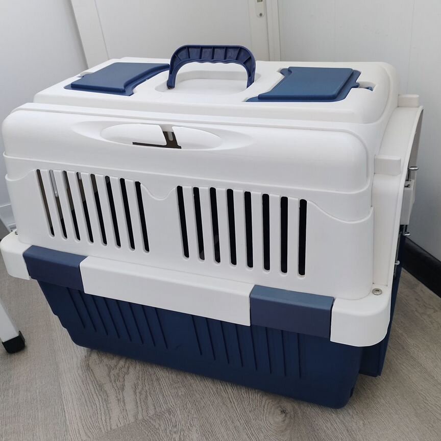 Переноска для средних собак