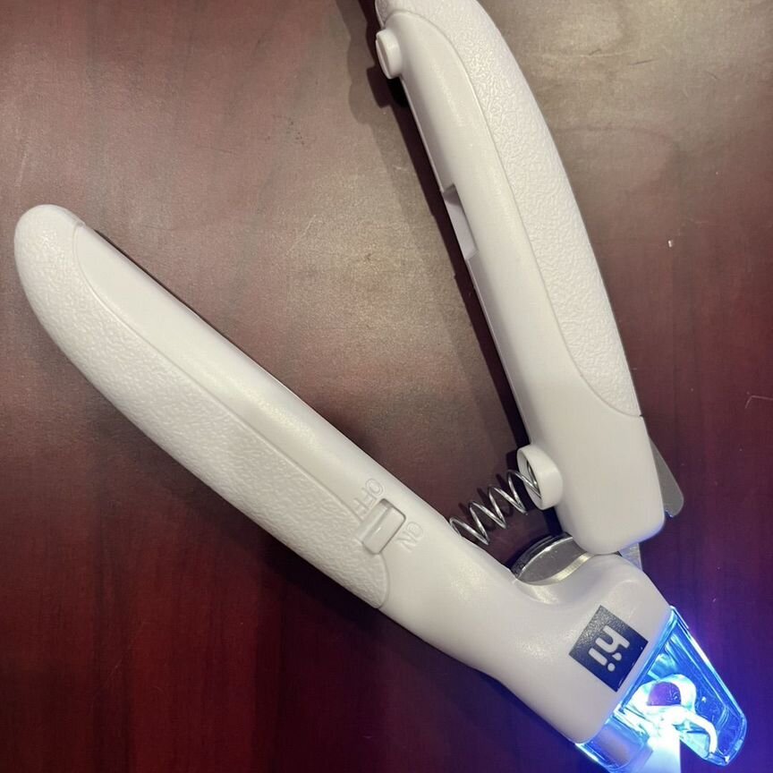 Когтерезка с контейнером