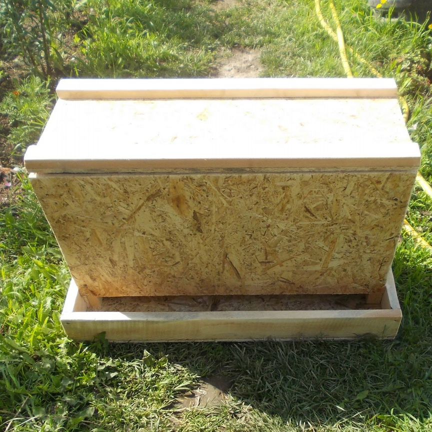 Кормушка для куриц