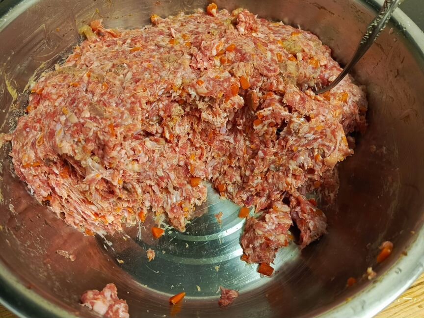 Корм для собак и кошек