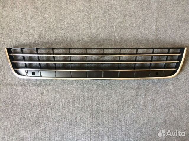 Решетка бампера центр. новая оригинал VW Touareg 2 купить в Москве VAG ...