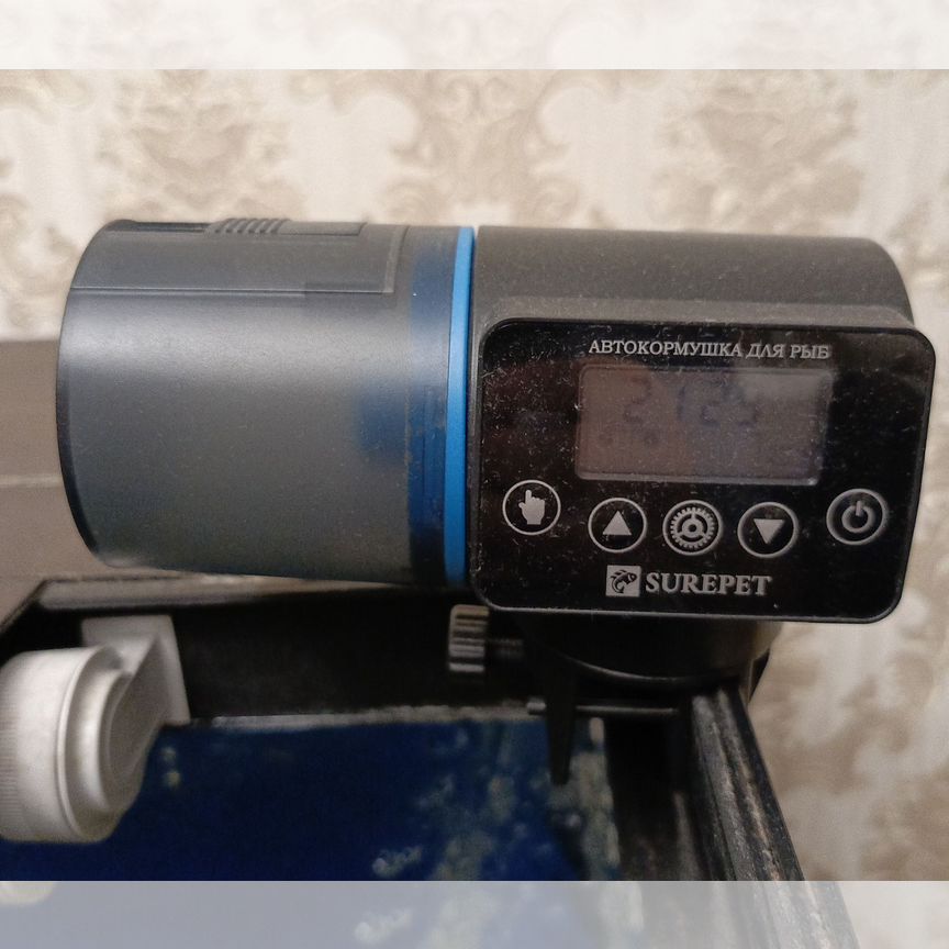 Кормушка для рыб