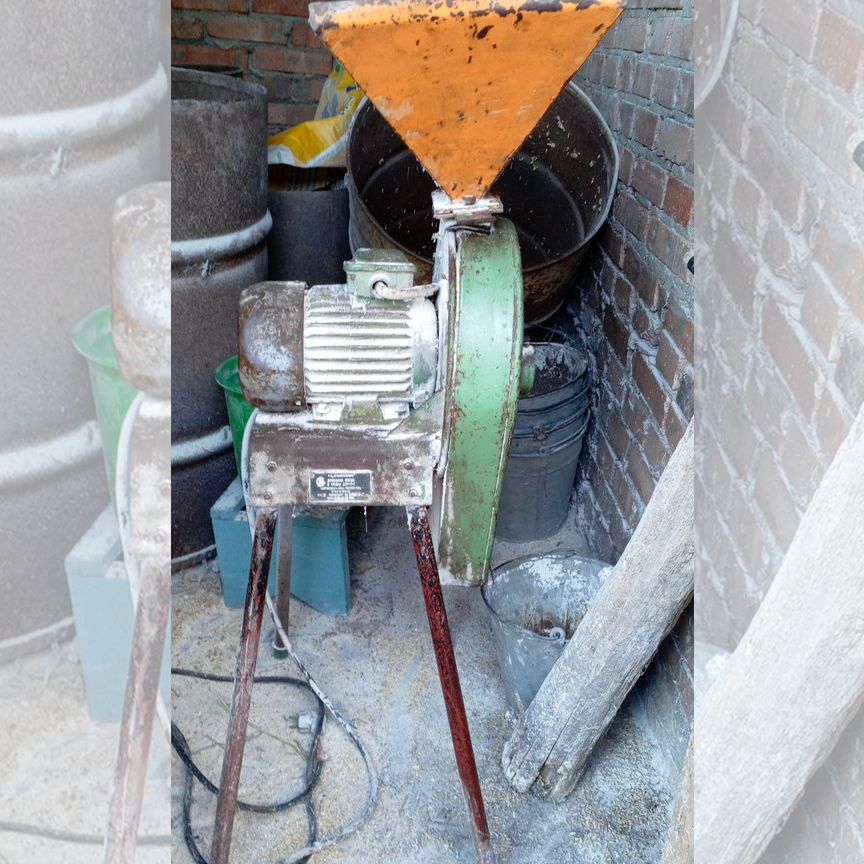 Мельница для зерна с/животным