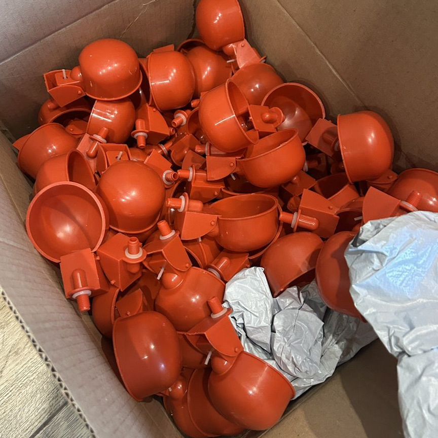 Чашечные автопоилки для птицы куры цыплят