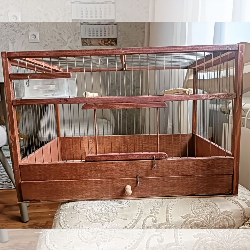 Клетка для птиц из дерева