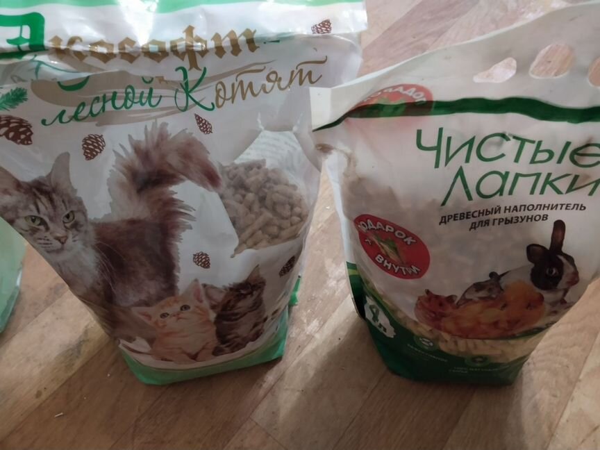 Наполнитель древесный 2 пакета отдам