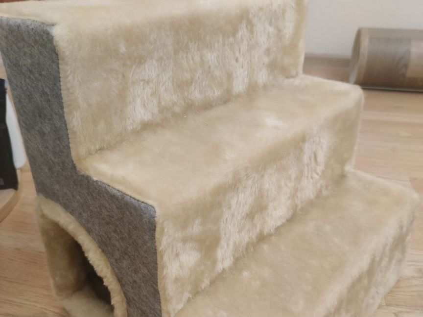 Домик для собак и кошек