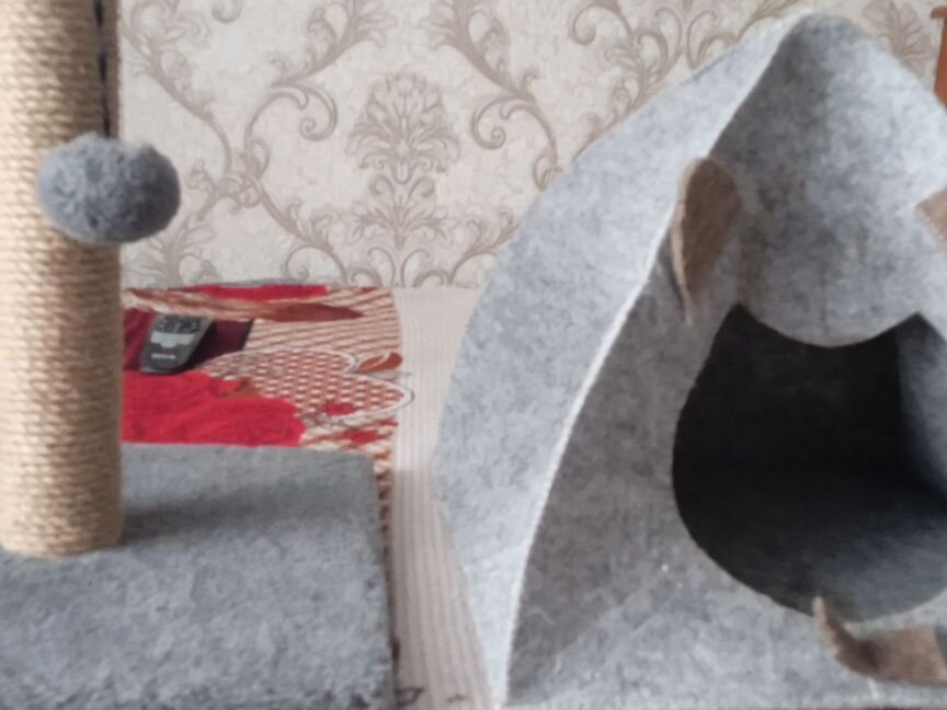 Домик для котика и когтеточка