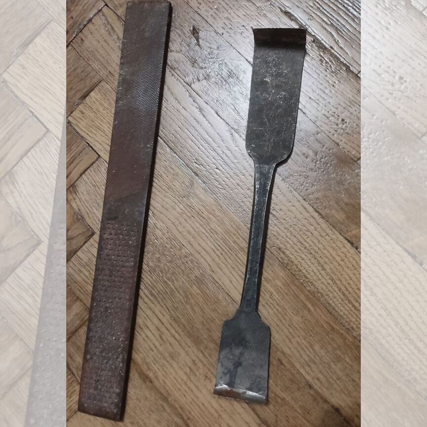 Напильник для копыт и копытный нож