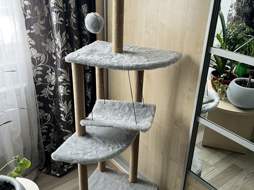 Когтеточка с домиком