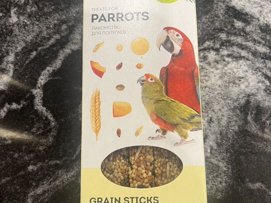 Лакомство для попугаев