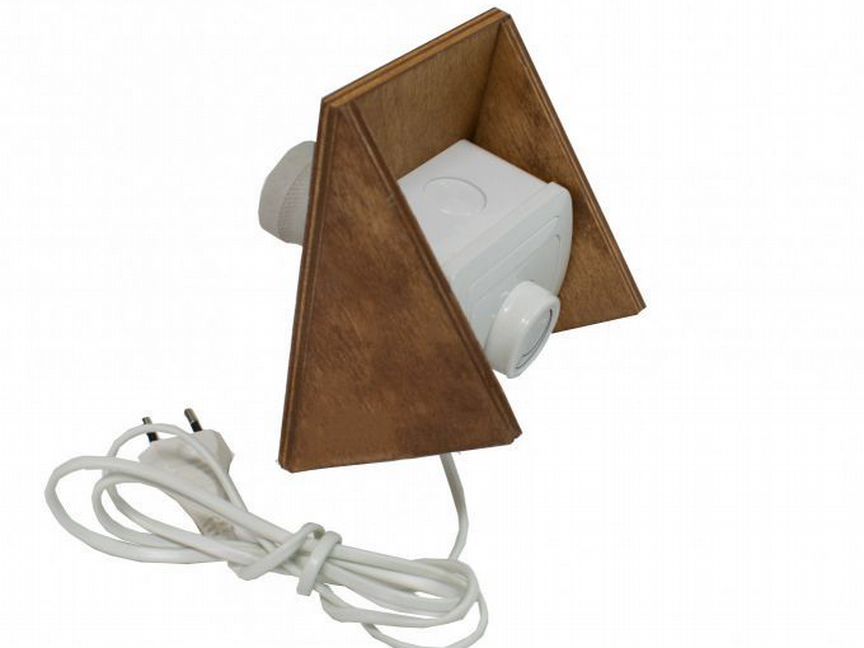 Блок обогрева-освещения птенцов