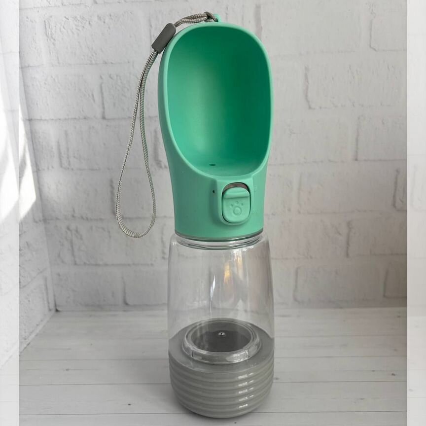 Переносная поилка и кормушка для собак