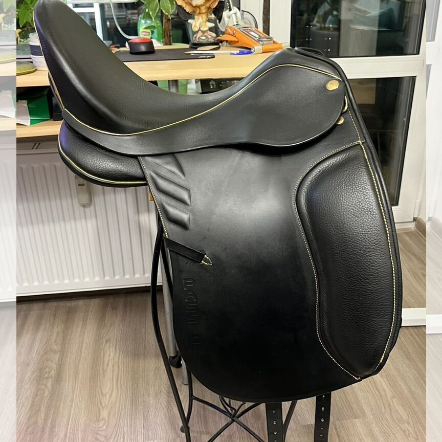 Sommer Gold 17,5 выездковое седло короткое широкое