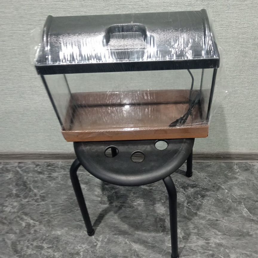 Аквариум новый на 10литров