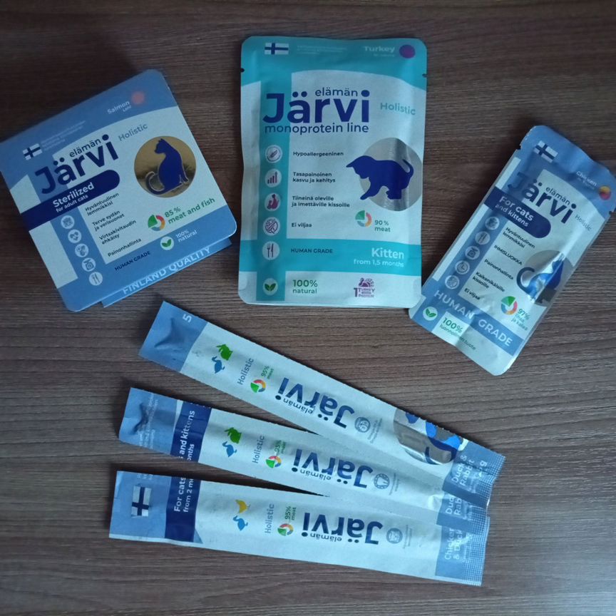 Корм и лакомство для кошек Jarvi