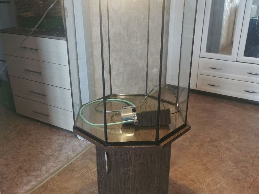 Аквариум с тумбой