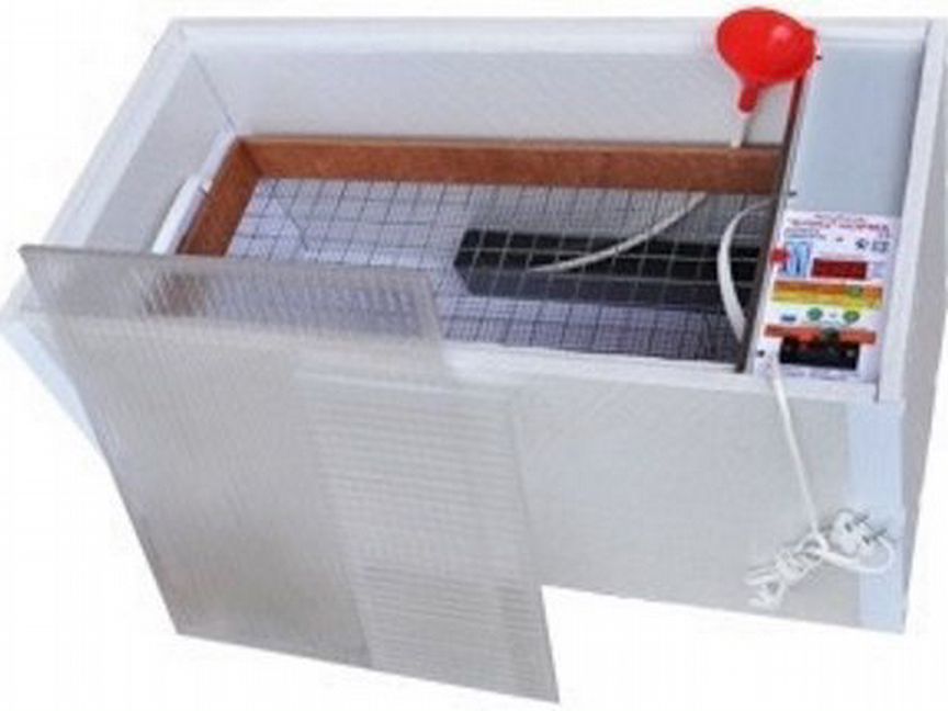 Инкубатор для яиц Блиц Норма Ц10 72яйца - автомат