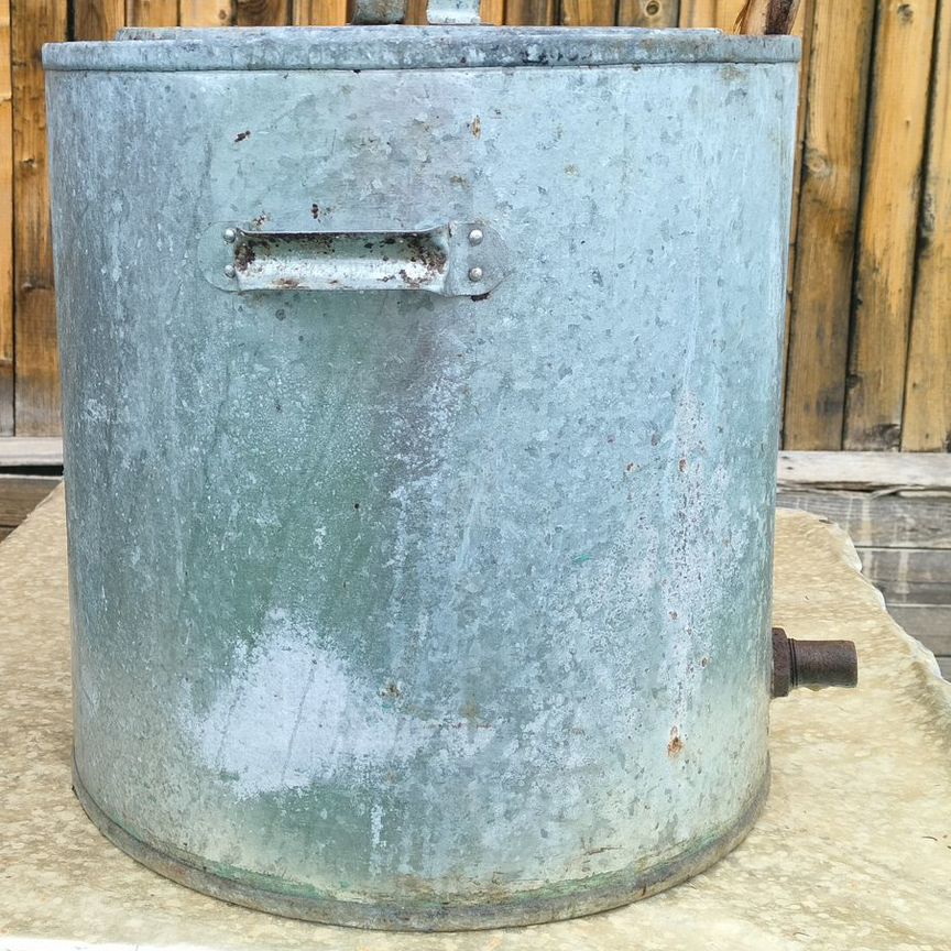 Продам Воскотопку