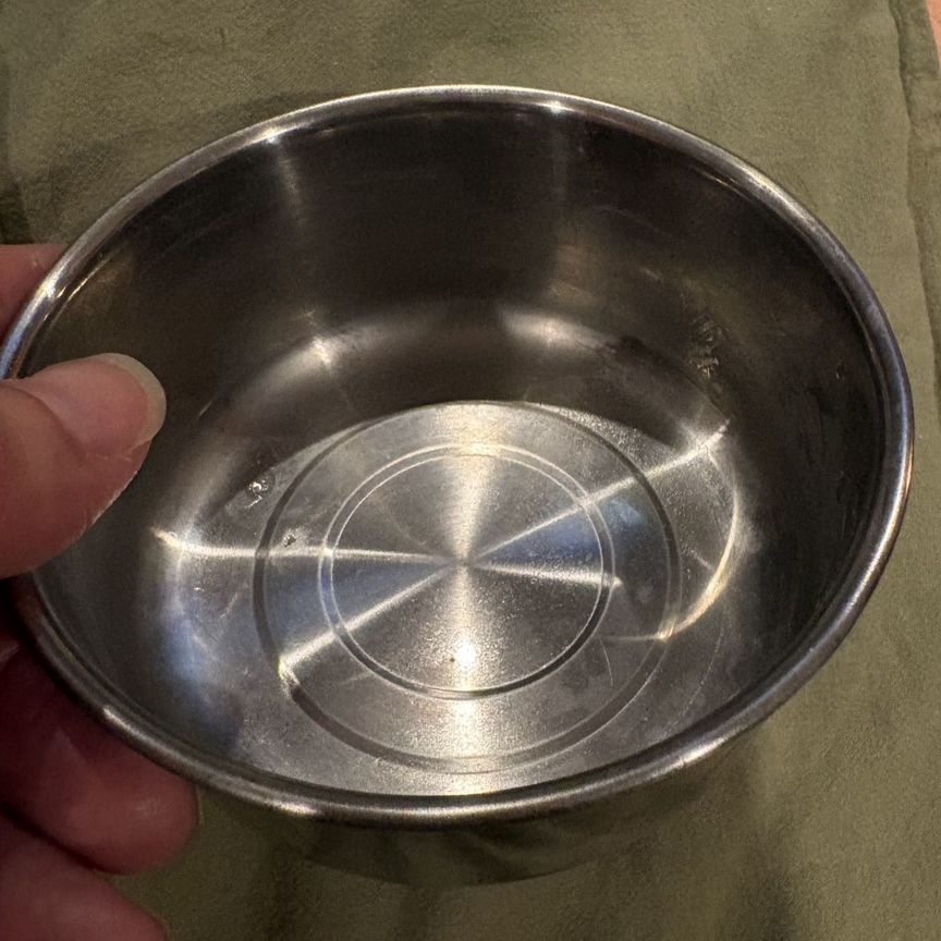 Миска навесная на клетку для животных, 300 мл