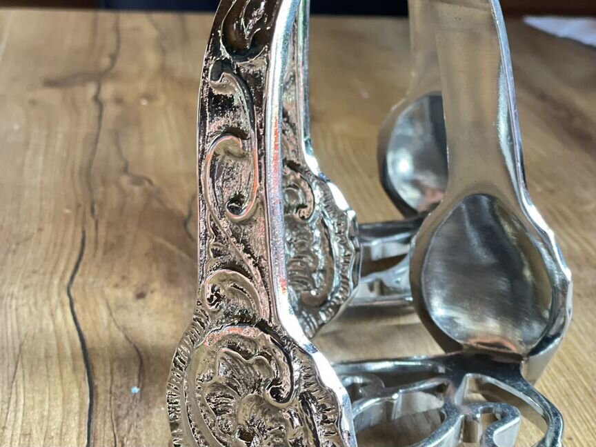 Стремена для лошади