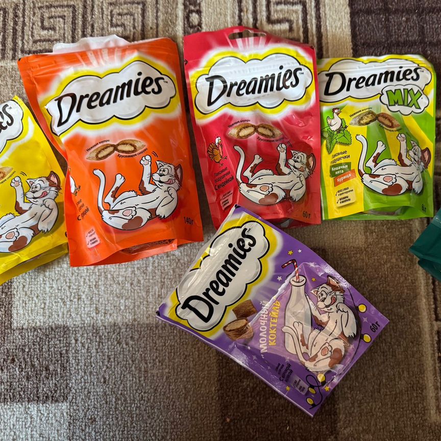 Корм для кошек новый отдам