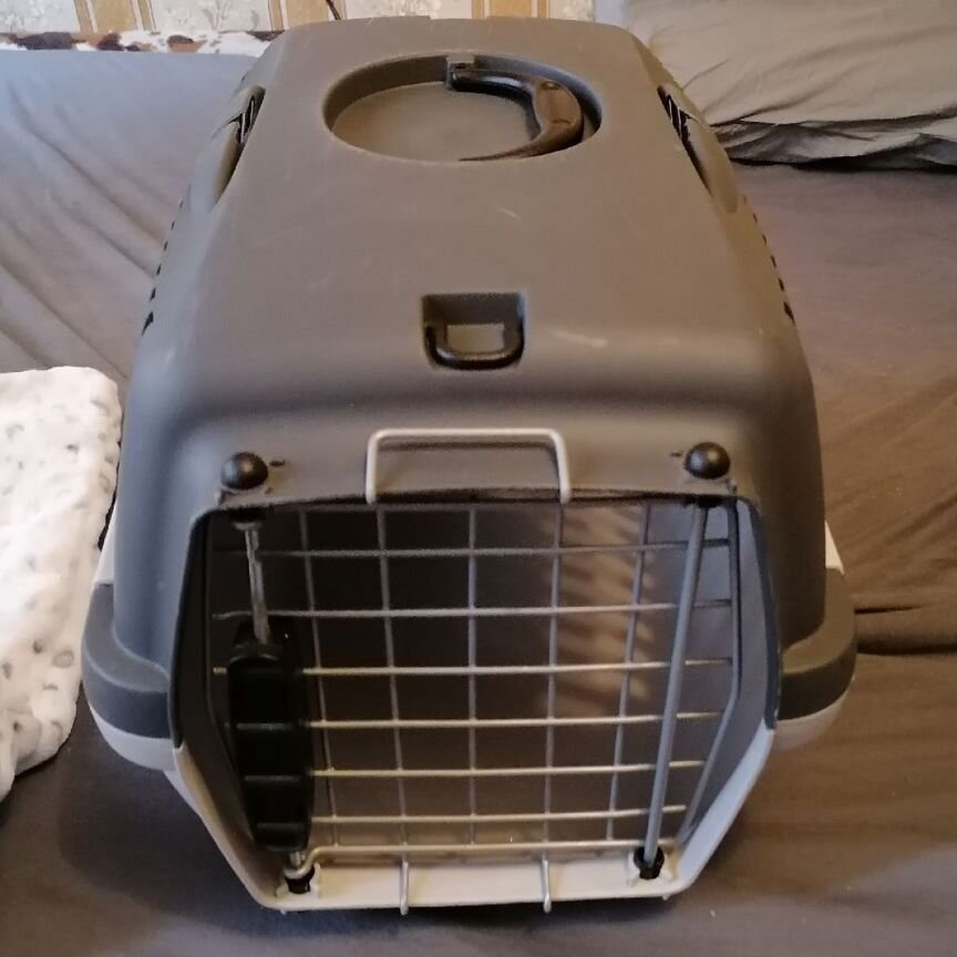 Принадлежности для животных,переноска, лежанка