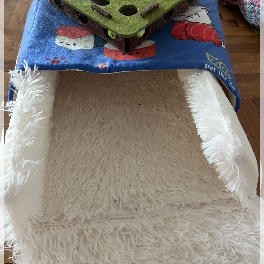 Лежанка для кошек