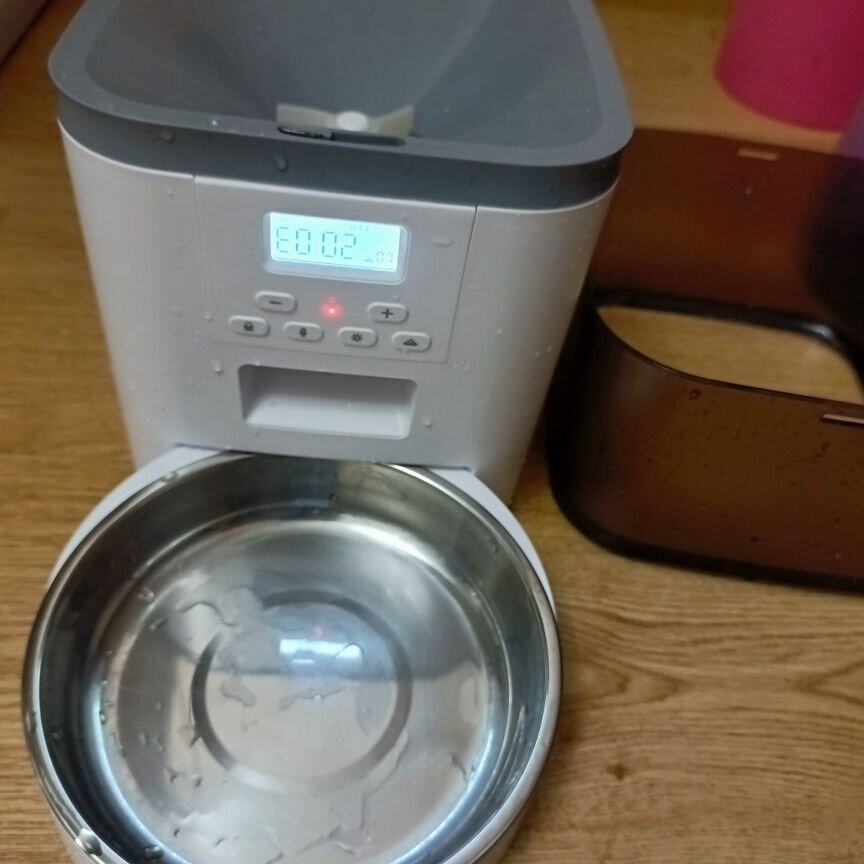 Продаю кормушку