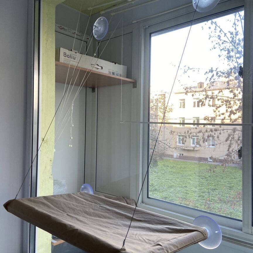 Гамак для кошек на окно