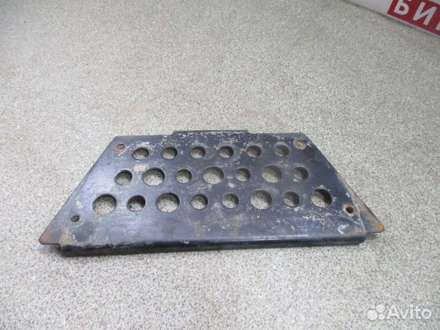 Подножка нижняя Mercedes Axor купить в Москве 9406660428 | Авито