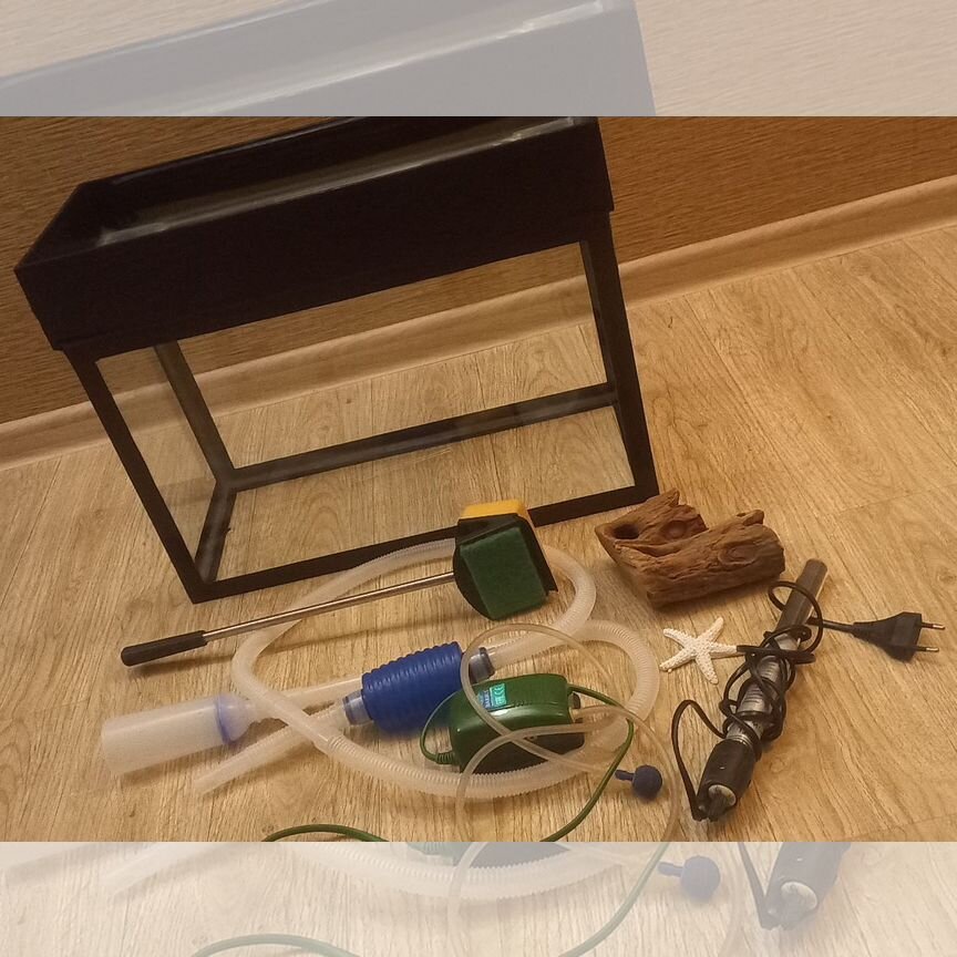 Аквариум, компрессор, обогреватель, сифон, декор