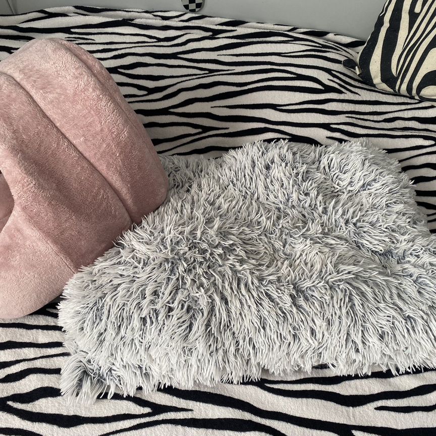 Лежанка для животных пакетом