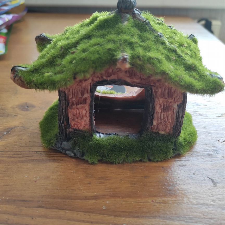 Домик для аквариума 11*7*9