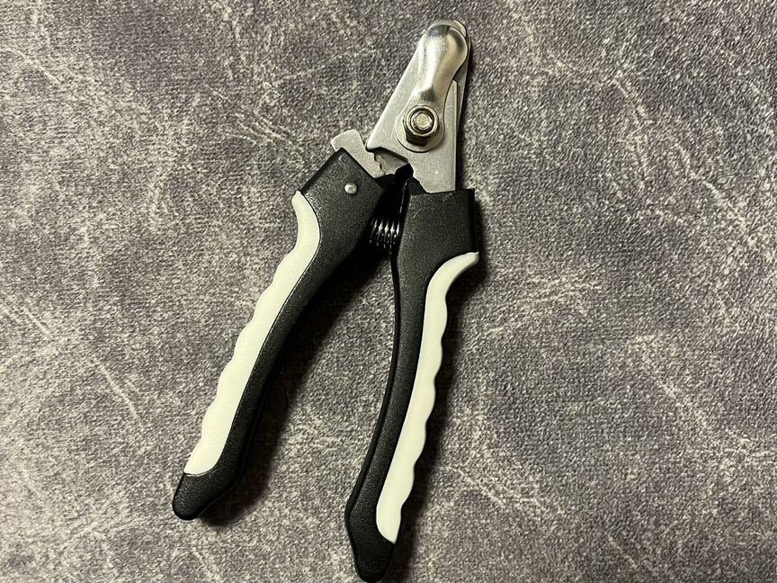 Когтерезка для животных